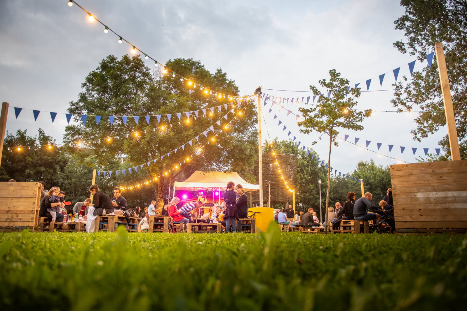 LA GUINGUETTE DE LA CAPEB - COMPLET ・ CAPEB